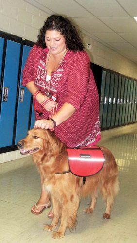Van Devender Middle School welcomes therapy dogs | News, Sports, Jobs - News and Sentinel