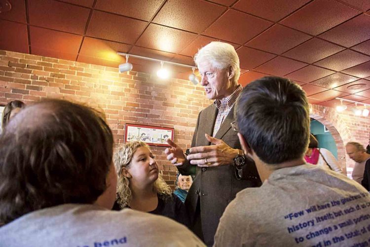 Bill Clinton stops at Third Street Deli in Marietta | News, Sports ...